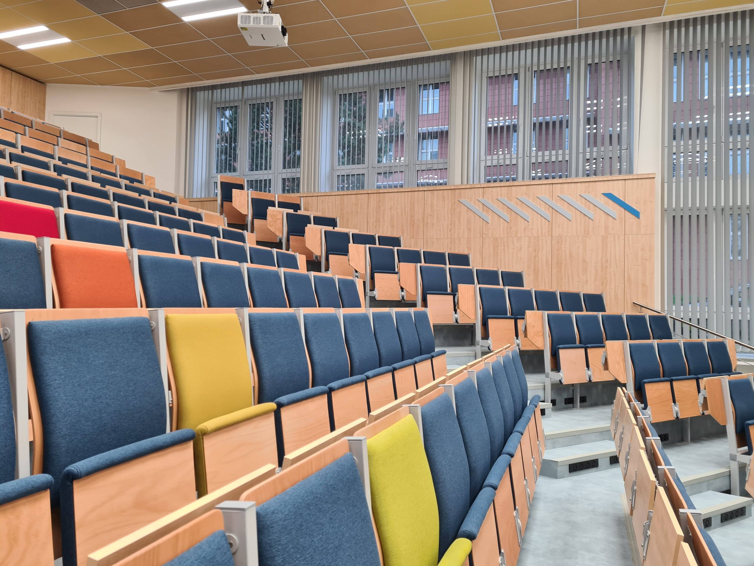 - UJEP | Univerzita J. E. Purkyně